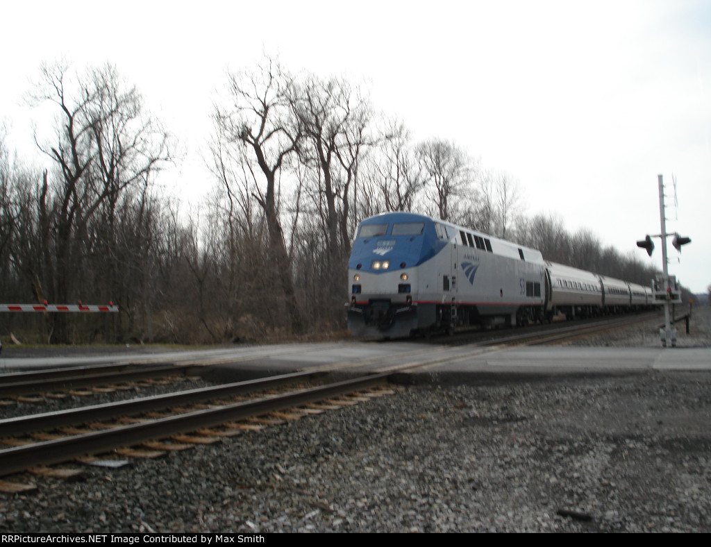 Amtrak 64 "Maple Leaf"